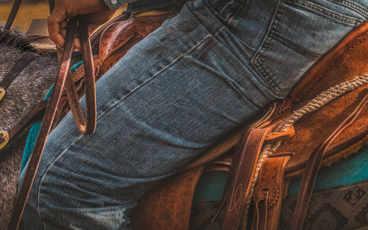 Trail Rides - UXU Ranch